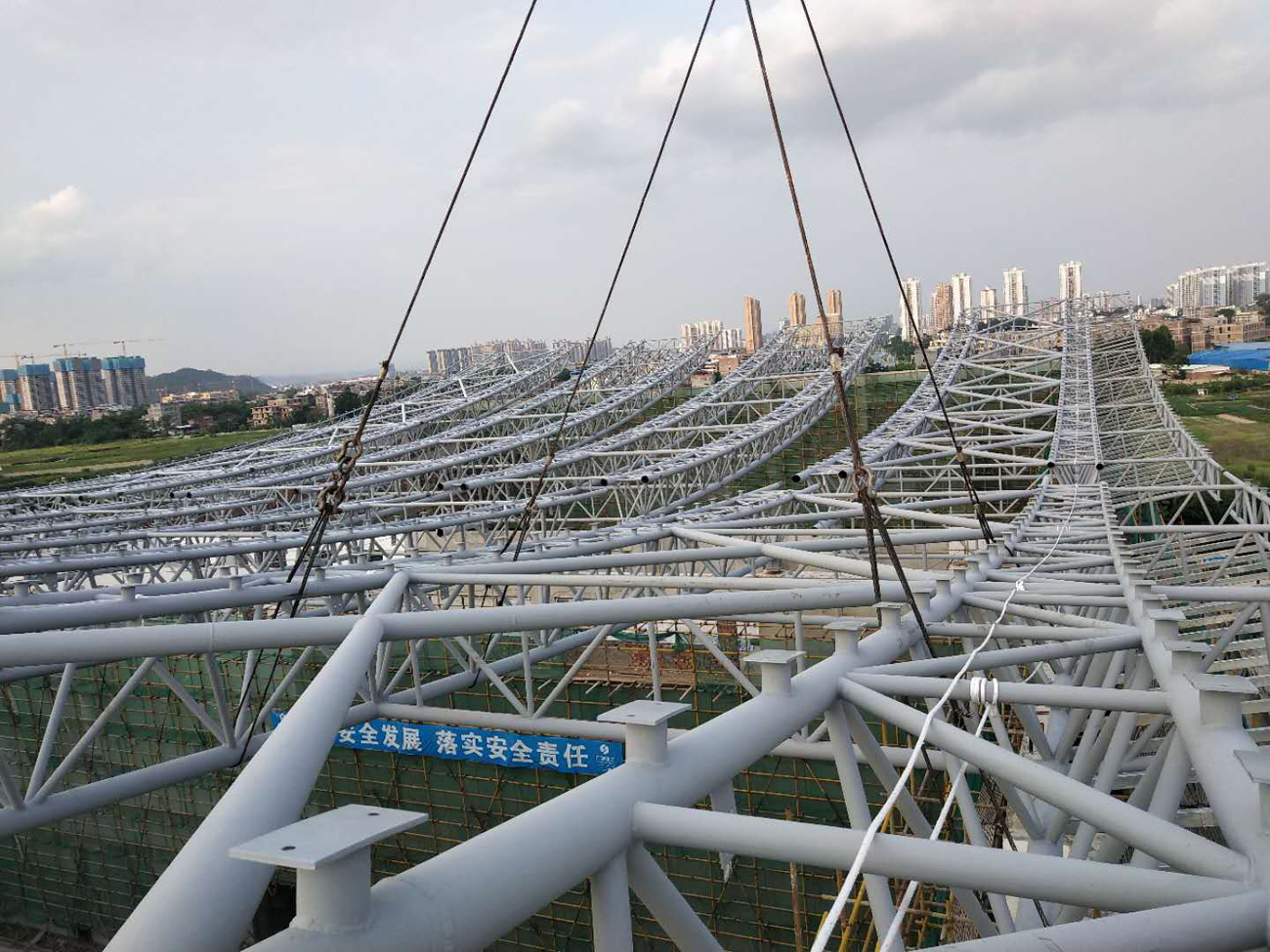 Steel Pipe Roof Trusses for construction - Well Screen & Casing, Steel ...